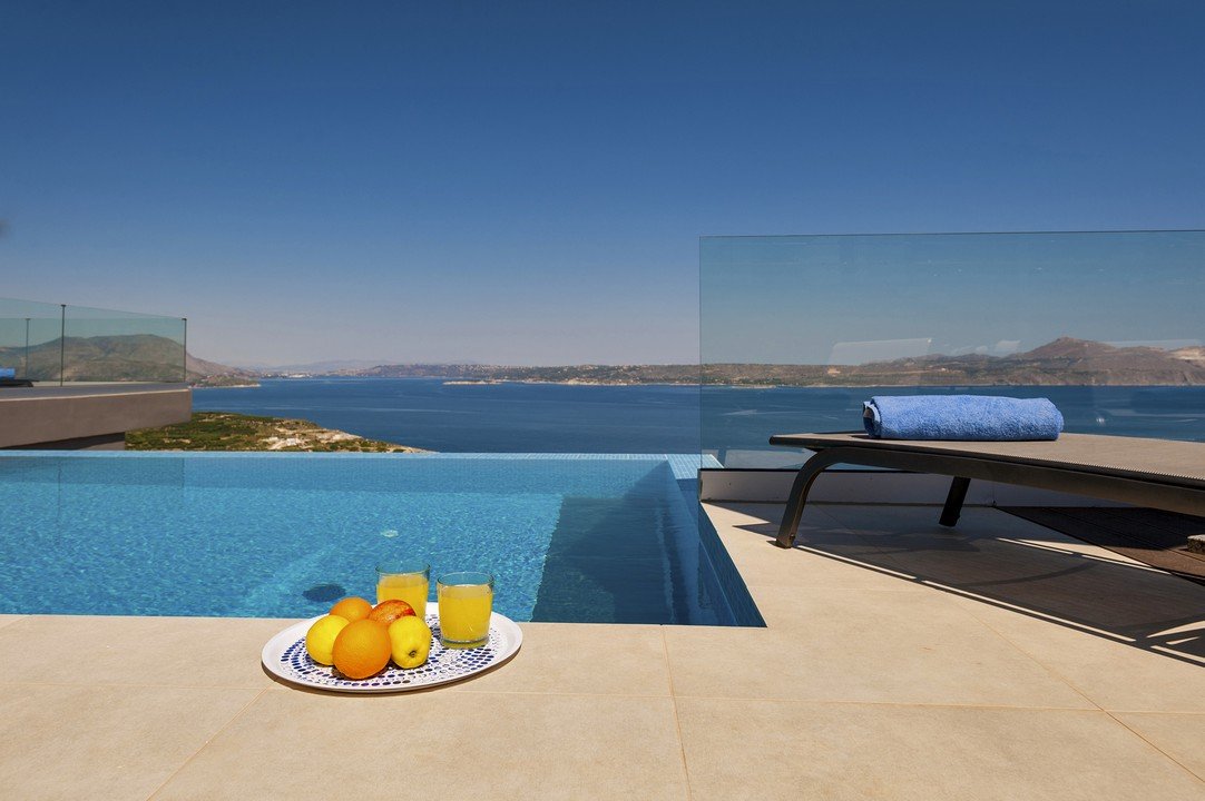 BREATHTAKING LAST MINUTE OFFERS! CHANIA, CRETE - The Luxurians Villas